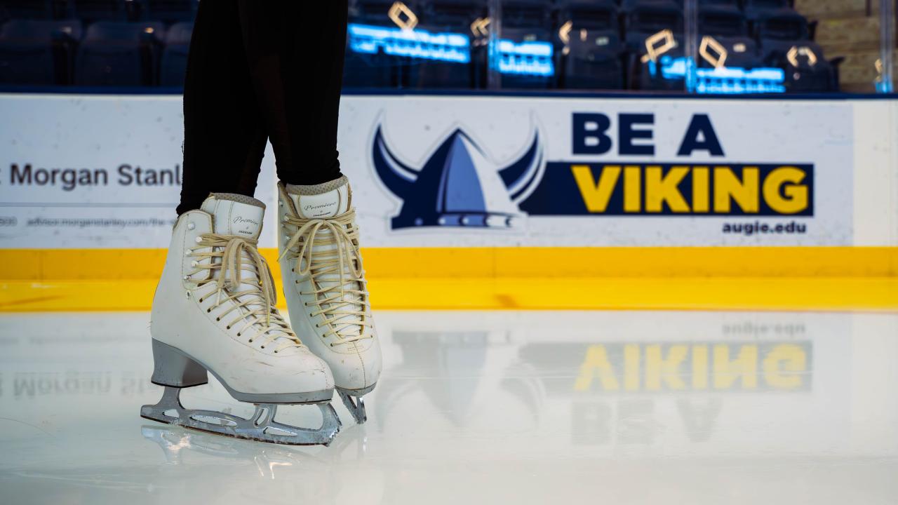 Club Figure Skating | Augustana University